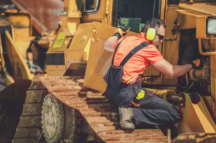 What to look for when inspecting a dozer? | iSeekplant
