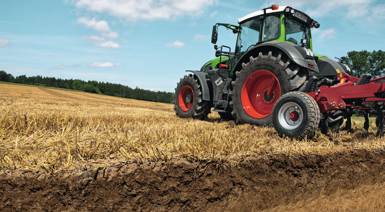 Top 5 Best Tractor Brands | iseekplant