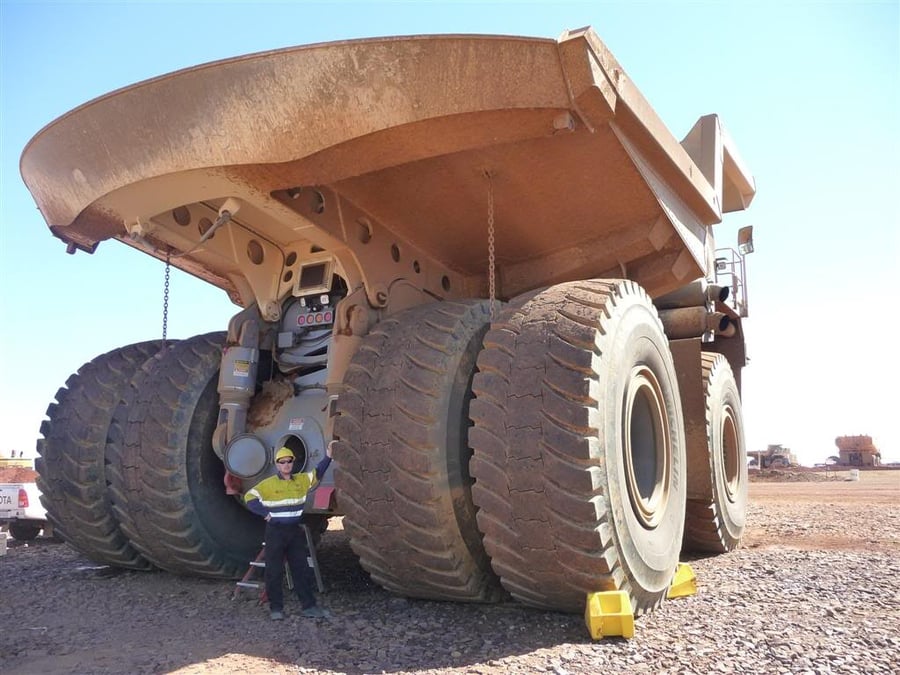 Top 5 World’s Biggest Mining Dump Trucks