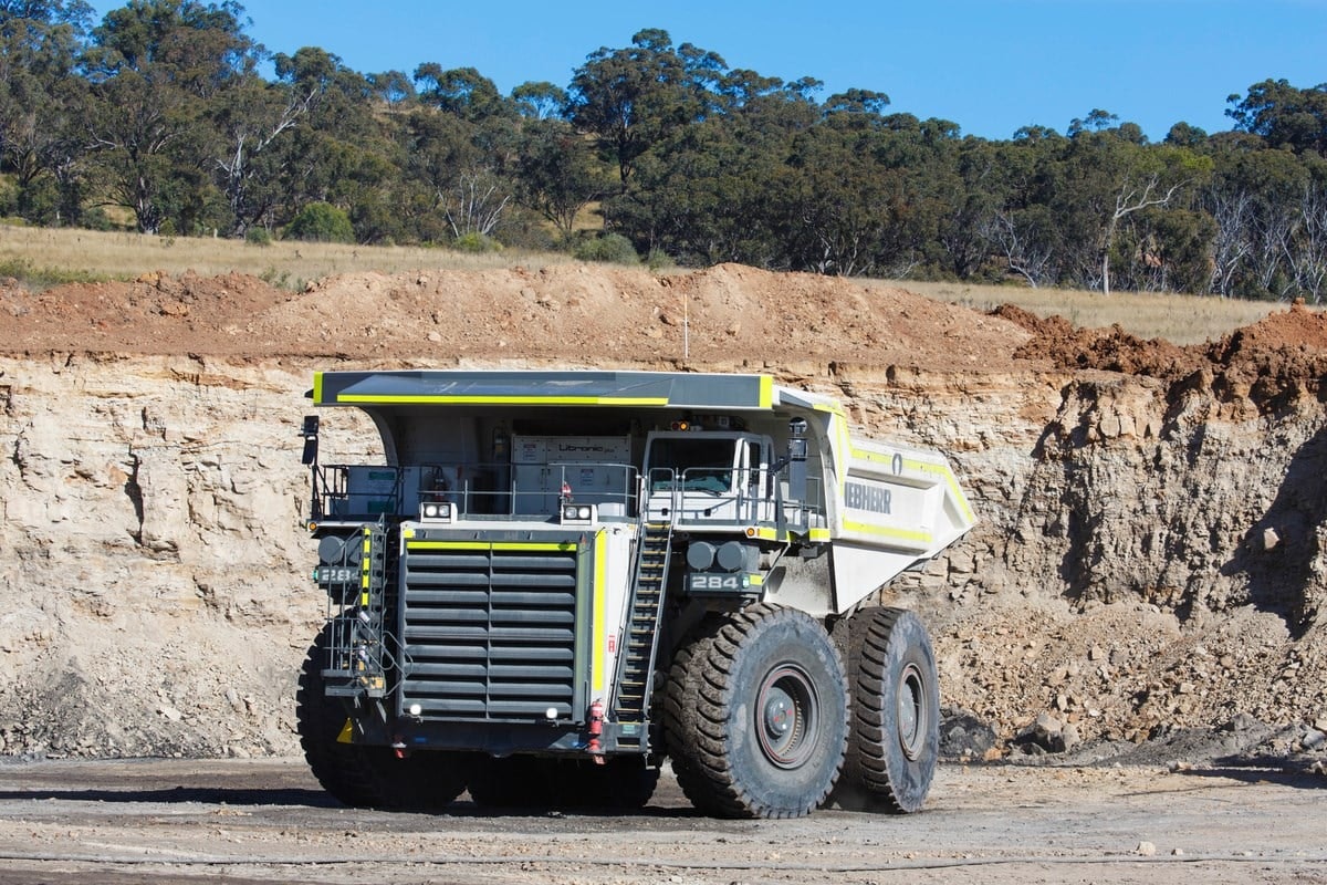 Top 5 World’s Biggest Mining Dump Trucks