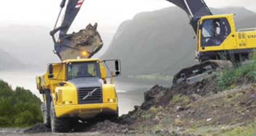 Volvo A30D Articulated Dump Truck (ADT) Review & Specs | Volvo Dumper ...