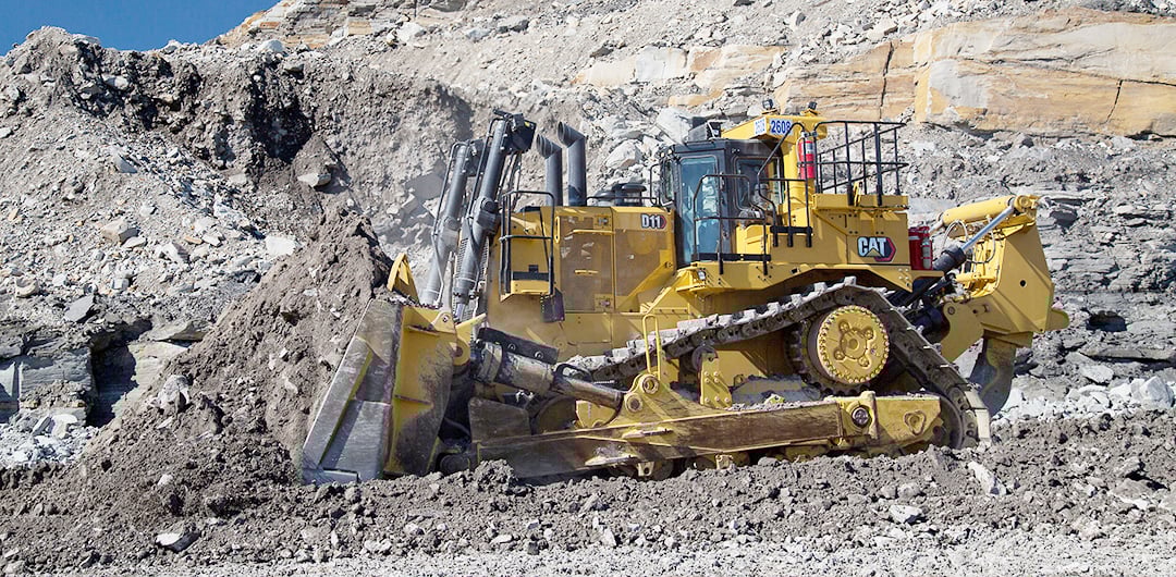 WORLD FIRST: Next-Gen D11 Dozer Secured By The National Group | iseekplant