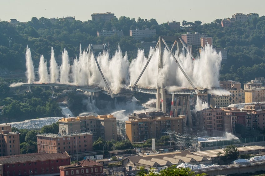 World’s Top 5 Biggest Controlled Demolition Projects | iseekplant