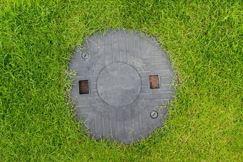 Fiberglass vs concrete septic tanks: find the best for you | iseekplant