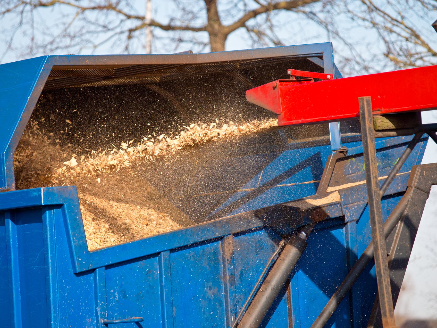 How to Use a Wood Chipper | iseekplant